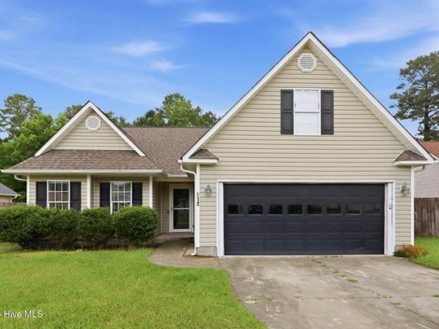 512 Blackberry Ct, Hubert, NC 28539