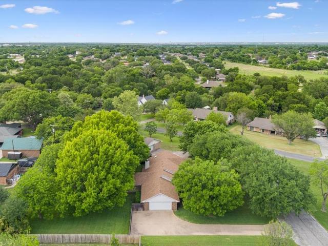512 Dal Paso Dr, Robinson, TX 76706 | MLS #21231 | Compass