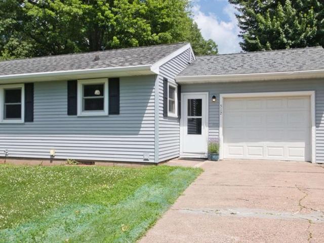 512 Edgar Ave, Rothschild, WI 54474