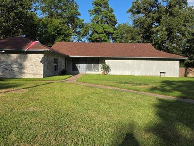512 Edgewood Cir, Lufkin, TX 75904
