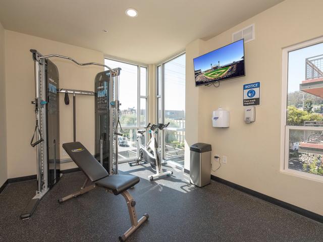 512 El Cerrito Plaza