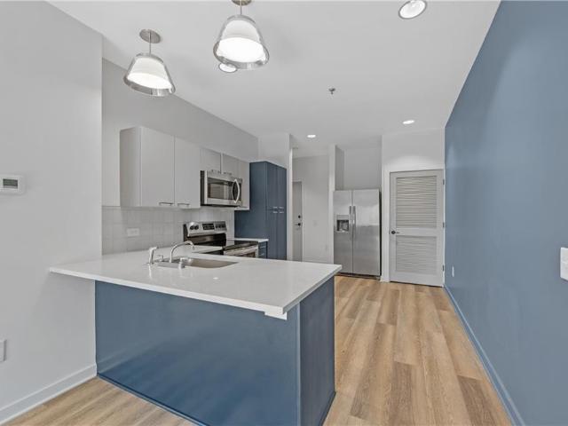 512 Flat Shoals Avenue SE 206