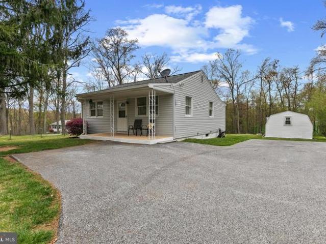 512 Freeland Rd, Freeland, MD 21053