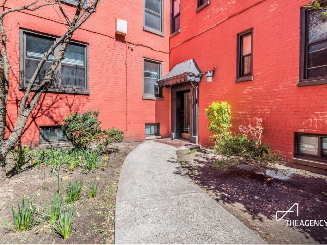 512 Kappock Street, Unit 2J