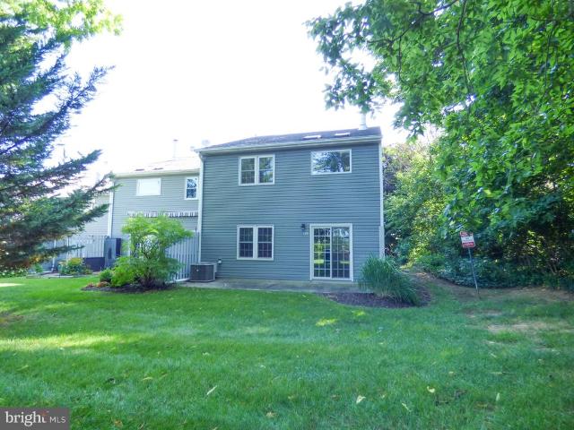512 Kensington Court # 512
