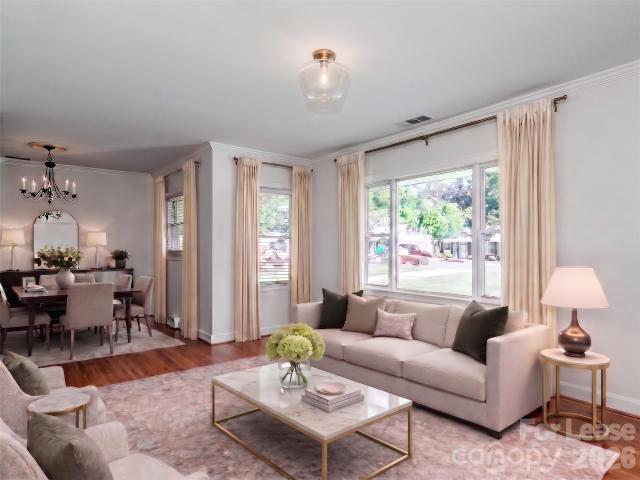 512 Hollis Road