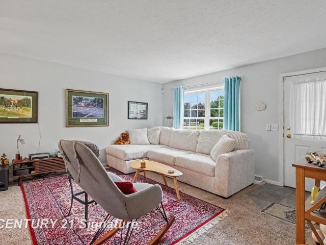 512 Hampton Lake Drive