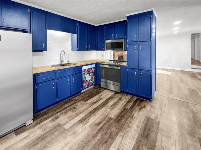 512 Hidden Hills Ct, Marietta, GA 30066 | MLS #7704 | Compass