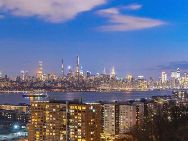 512 Hudson Park # 512