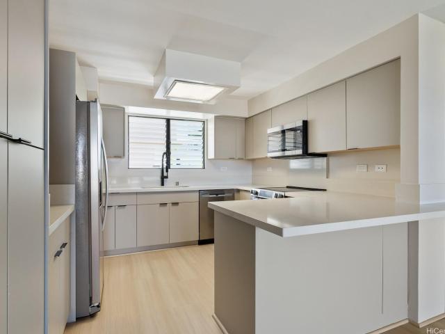 512 Iolani Ave, Unit PH2, Honolulu, HI 96813 | MLS #202607 | Compass