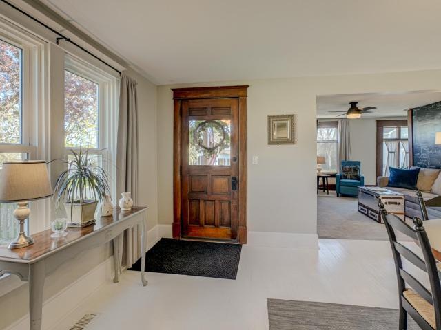 512 Locust Street