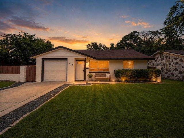 512 Lake Dr, Kerrville, TX 78028