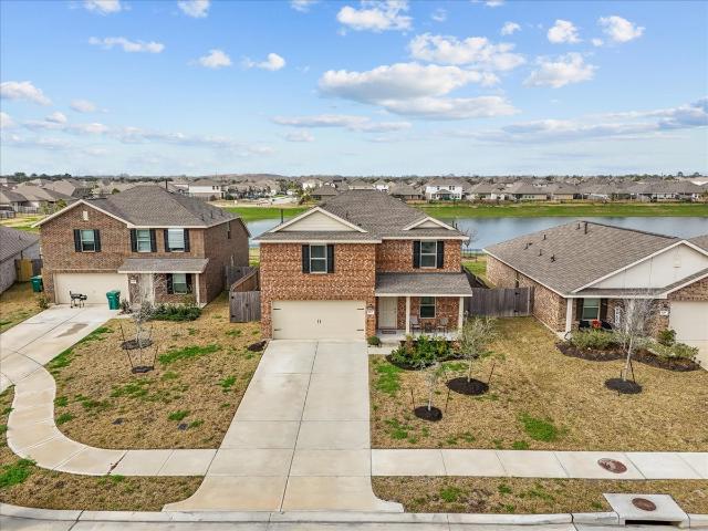 512 Maple Bend Lane