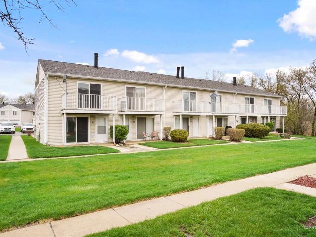 512 Meadow Green Ln, Round Lake Beach, IL 60073 | MLS #12621 | Compass