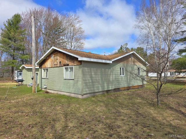 512 Meadowbrook Lane