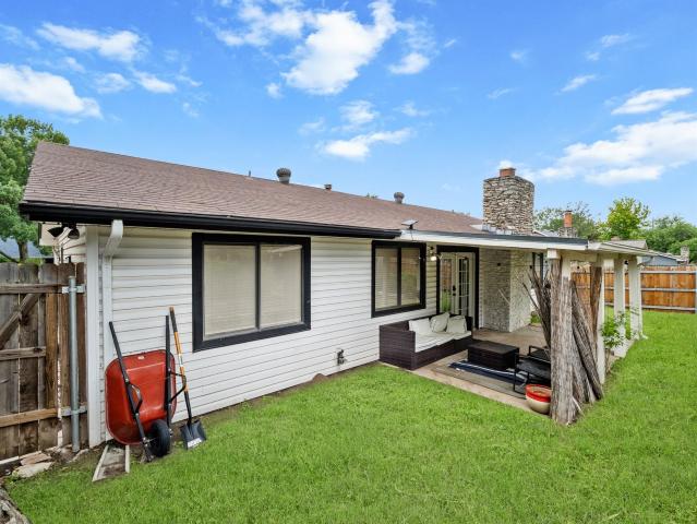 512 Mulberry Dr