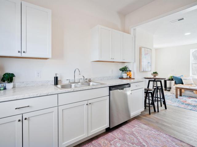 512 N 13th St, Elwood, IN 46036 | MLS #202604