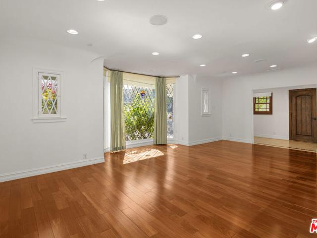 512 N Linden Drive