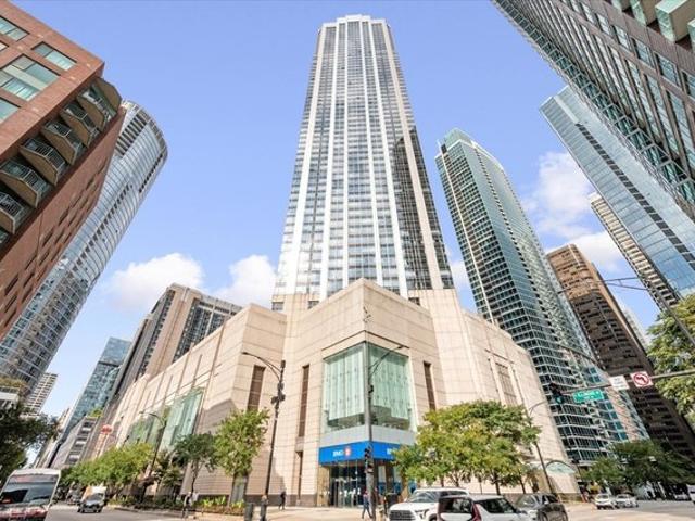 512 N McClurg Ct Apt 4206, Chicago, IL 60611