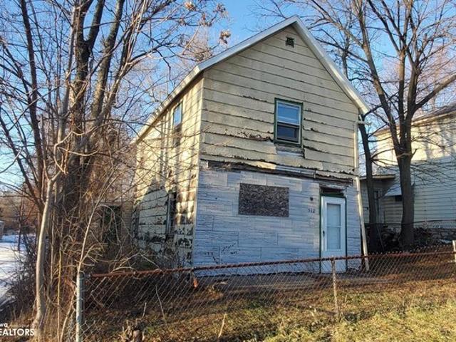 512 S 8th St, Keokuk, IA 52632