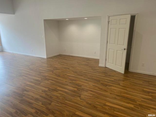 512 S 2ND Street