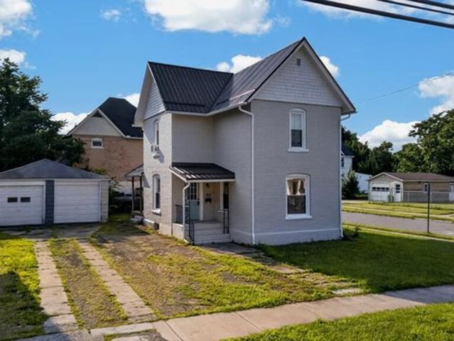 512 S Wilbur Ave, Sayre, PA 18840