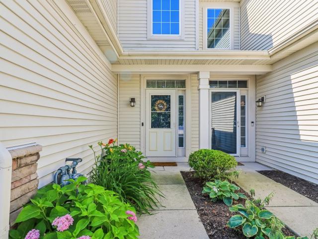 512 S Jade Lane