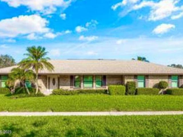 512 S River Oaks Dr, Indialantic, FL 32903