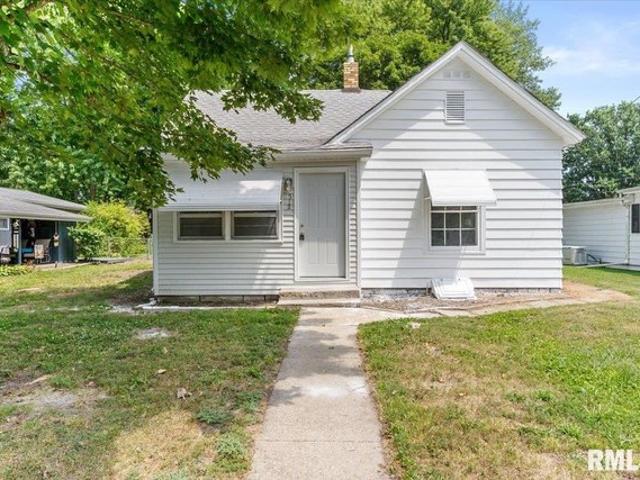 512 S State St, Divernon, IL 62530
