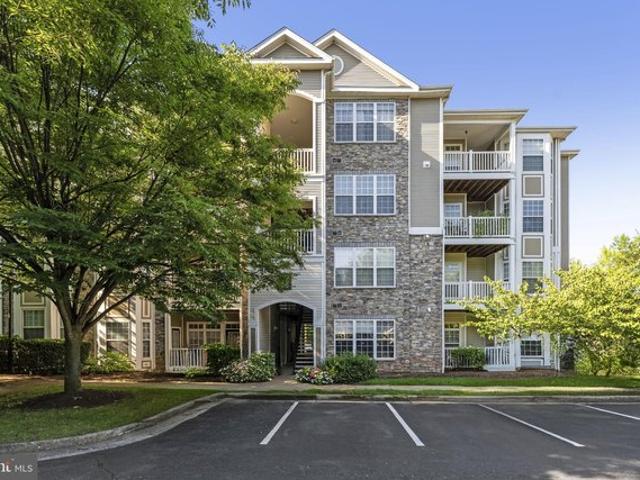 512 Sunset View Ter SE Unit 204, Leesburg, VA 20175
