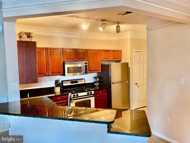512 Sunset View Terrace SE # 208