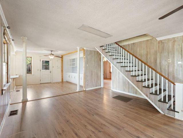 512 Palm Boulevard