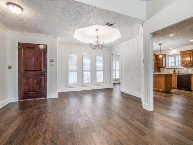 512 Parkview Place