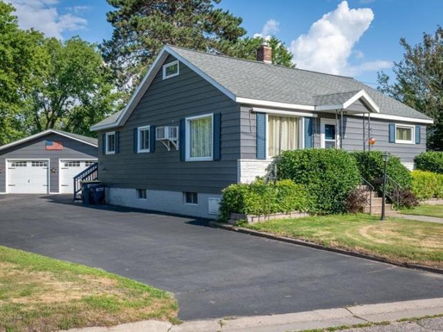512 Pelham St N, Rhinelander, WI 54501