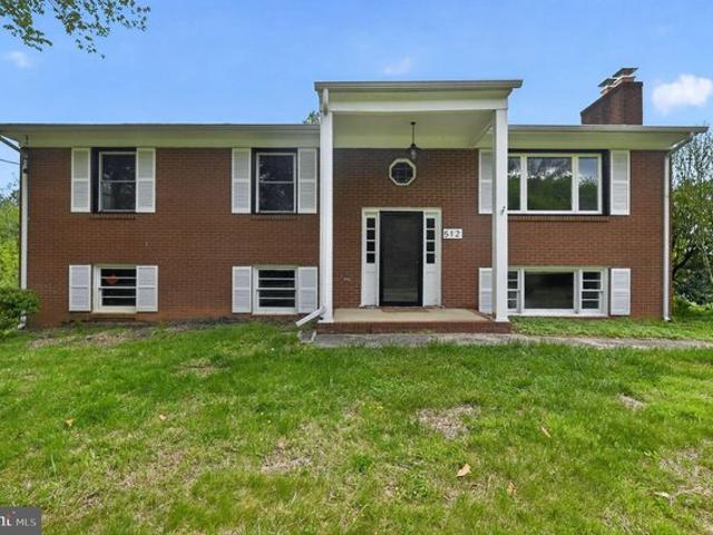 512 Round Hill Rd, Boston, VA 22713