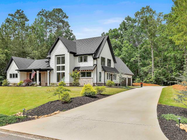 512 River Forest Drive