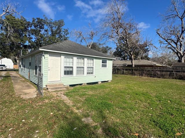 512 Rice St, Angleton, TX 77515 | MLS #48189