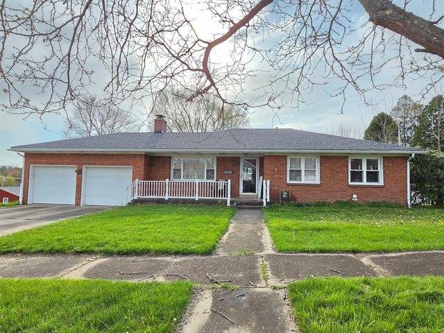 512 Ridgeway Ave, Grove City, PA 16127