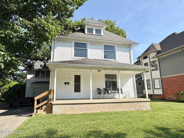 512 W Washington St, Napoleon, OH 43545