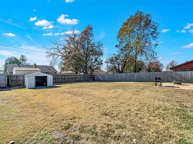 512 Wood Hollow Lane