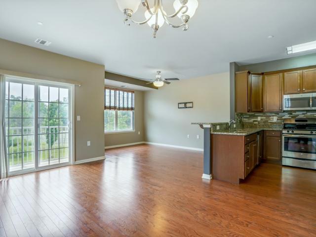 512 Waterview Court, Hanover Township, US, NJ