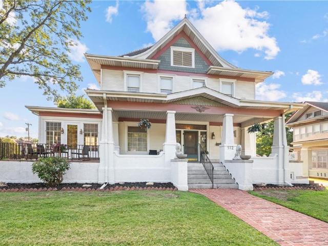 512 Willow Street