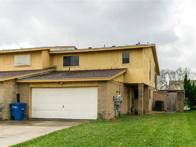 5134 Middlecoff Dr, Unit A, Corpus Christi, TX 78413 | MLS #458414 | Compass