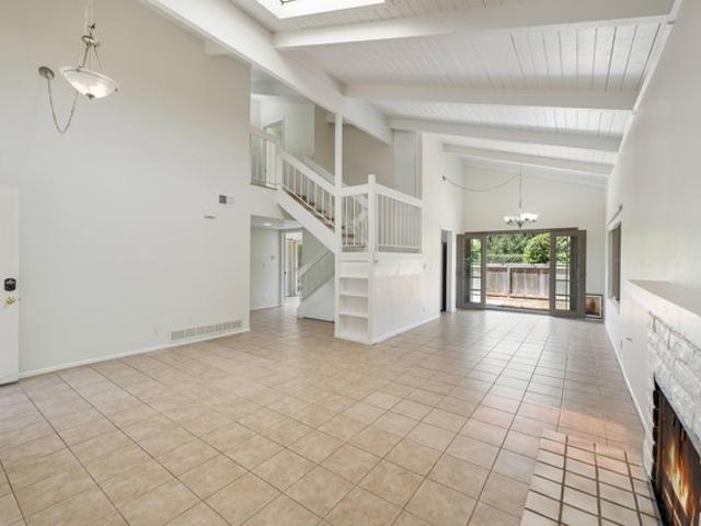 5134 Calle Real Unit A, Santa Barbara, CA 93111