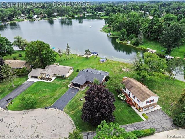 5134 Red Fox Drive