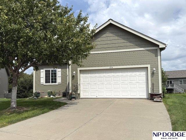 5134 S 195th Cir, Omaha, NE 68135