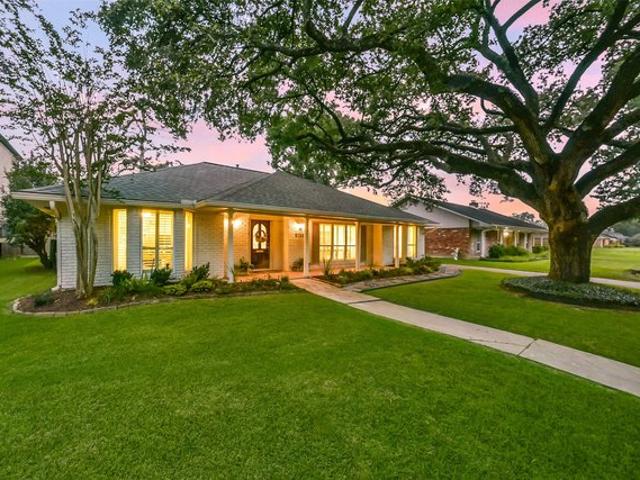 5135 Cheena Dr, Houston, TX 77096