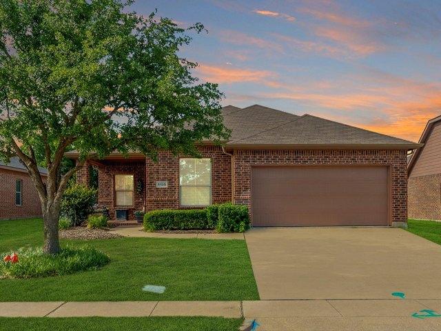 5135 Crystal Lake Ave, Krum, TX 76249