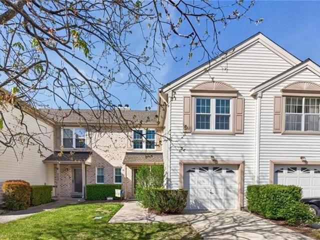5136 Heathglen Cir, Virginia Beach, VA 23456