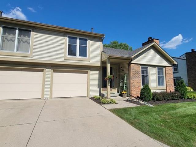 5136 Pinebrook Dr, Fort Wayne, IN 46804